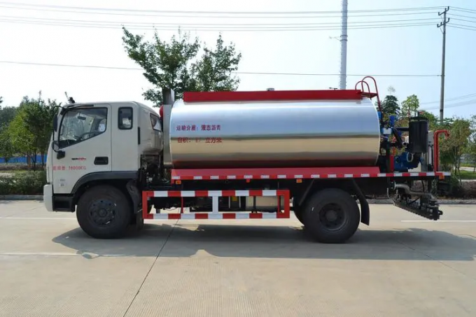 Shacman 4*2 Heated Asphalt Bitumen Spraying Road Paver Truck Bitumen ...